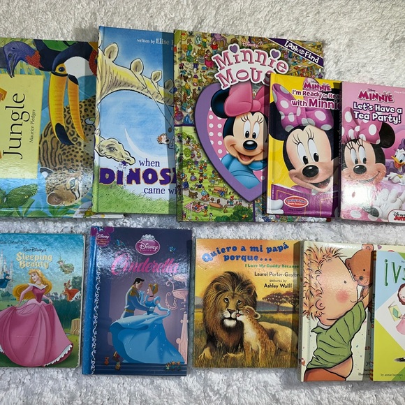 Disney | Toys | Disney Minnie Mouse Kids Book Set | Poshmark